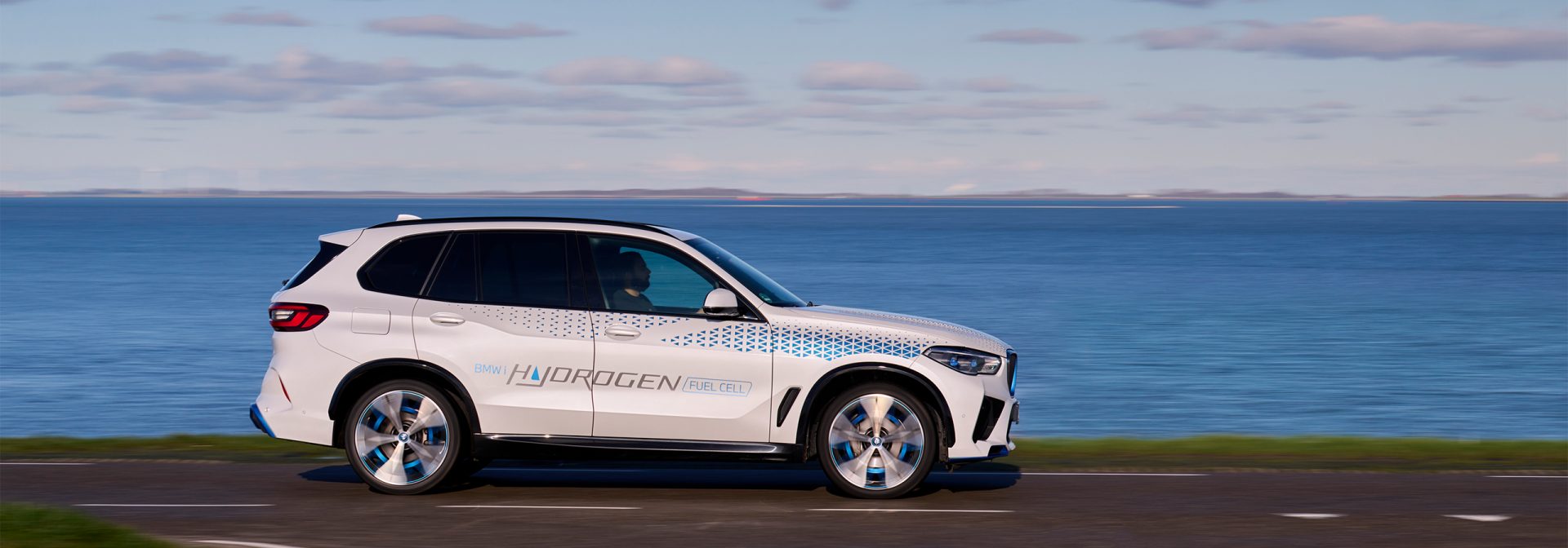 Launch of the BMW iX5 Hydrogen pilot fleet.